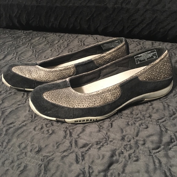 Merrell | Shoes | Merrell Ballet Style Flats Distressed Leather And ...